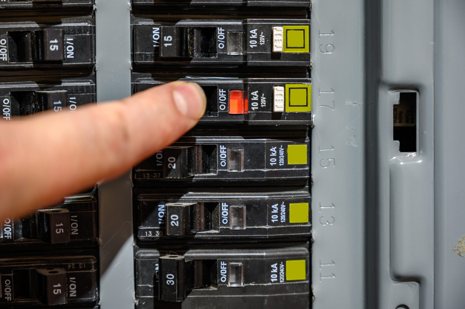 Electrical Emergencies: Warning Signs You Should Never Ignore - Wynnow Blog